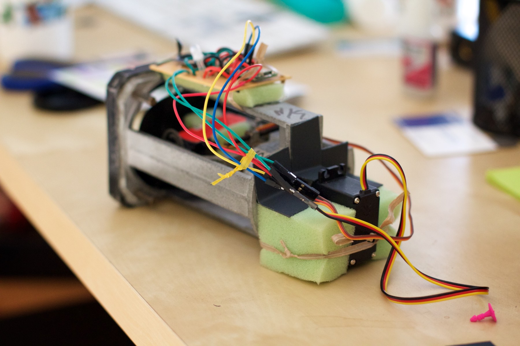Airplane Attitude Indicator for the Car - Hunter Walkabout